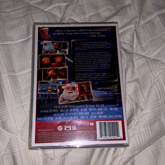 Elf on the Shelf | Media | New Sealed Elf On The Shelf Presents An Elfs ...